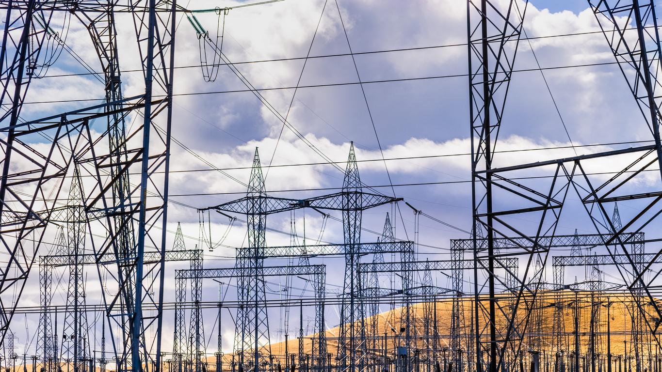 Building a 21st Century Electricity Sector with Efficiency, Distributed ...